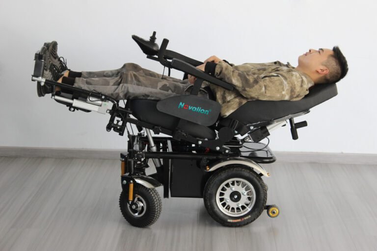 Off Road Carbon Steel Electric Wheelchair with Customization